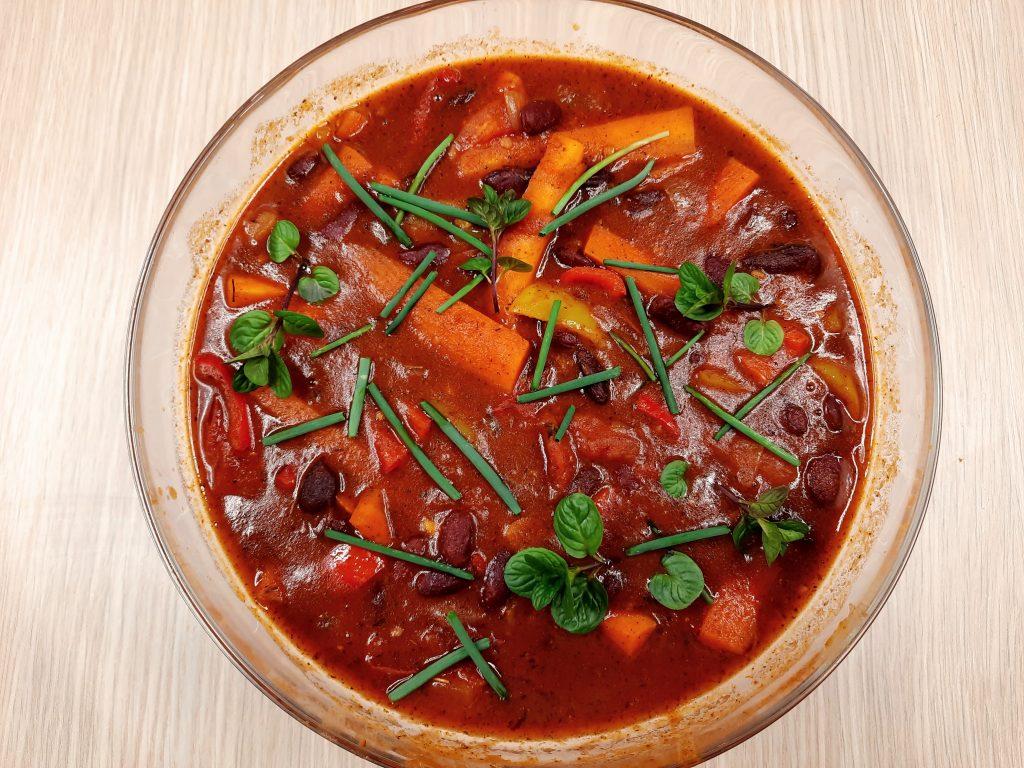 Chakalaka Recipe (Tasty South African Dish) - Veganiac