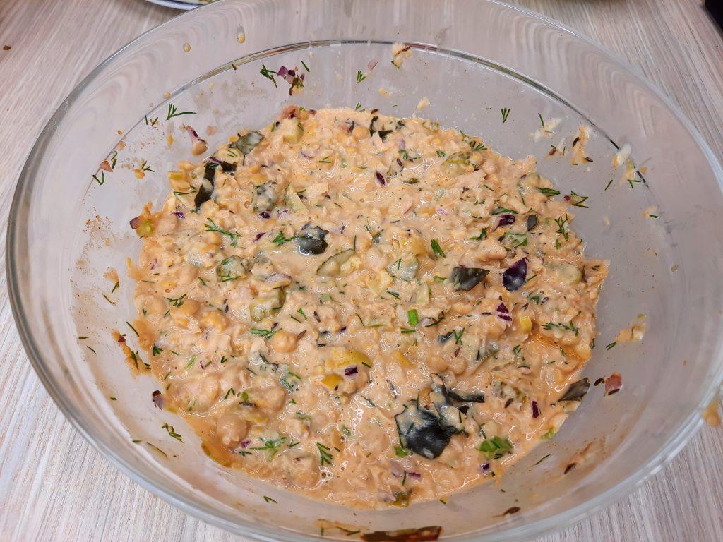 Vegan Tuna Sandwich: You Won't Believe It's Not Fish! - Veganiac